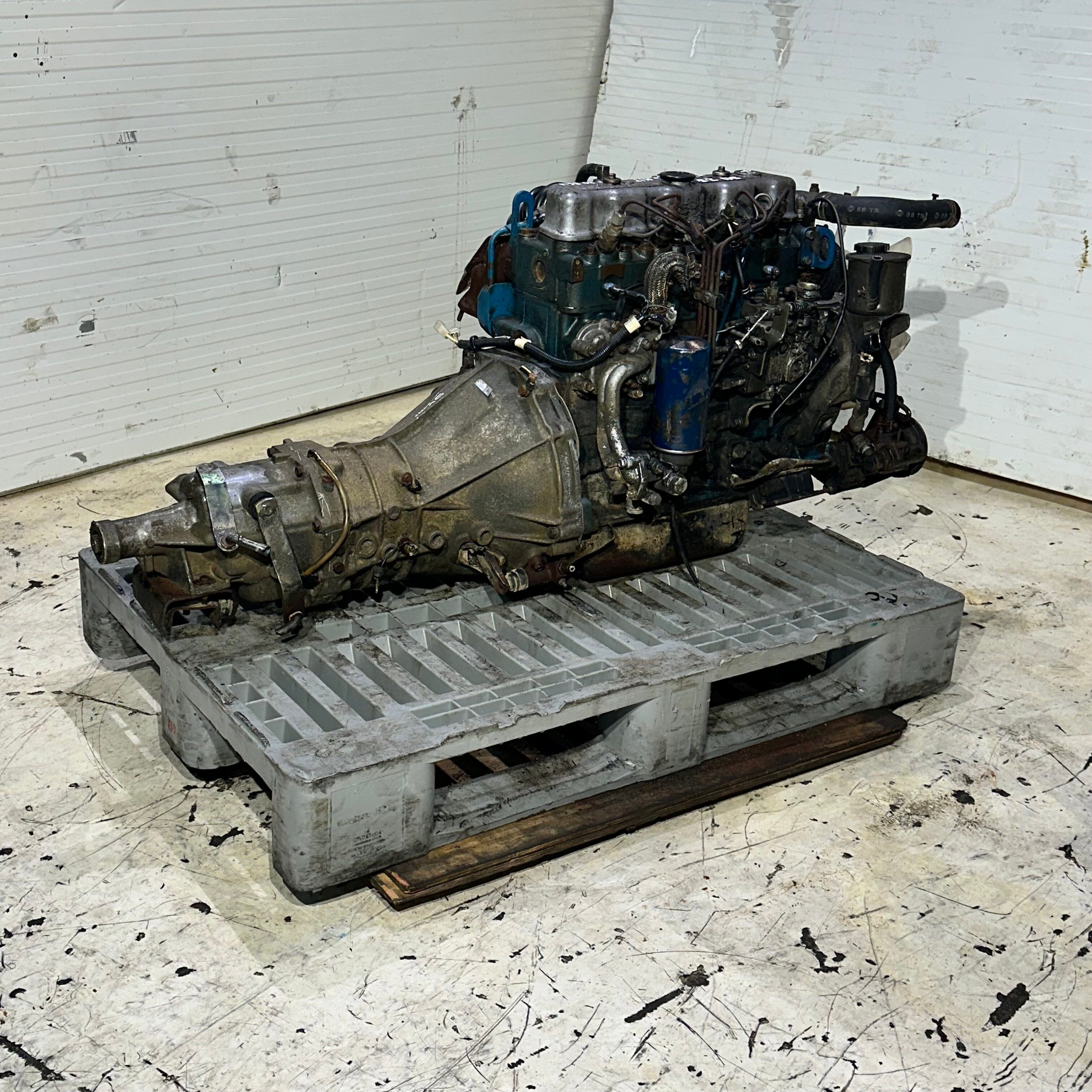Nissan Sd23 2.3l 4-Cylinder Diesel Jdm Engine Rwd Manual Transmission ...